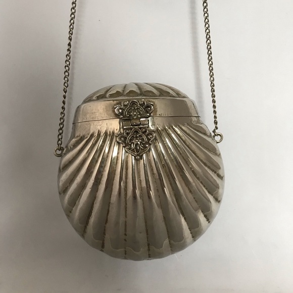 Bags | Vintage Silver Metal Shoulder Hand Bag | Poshmark